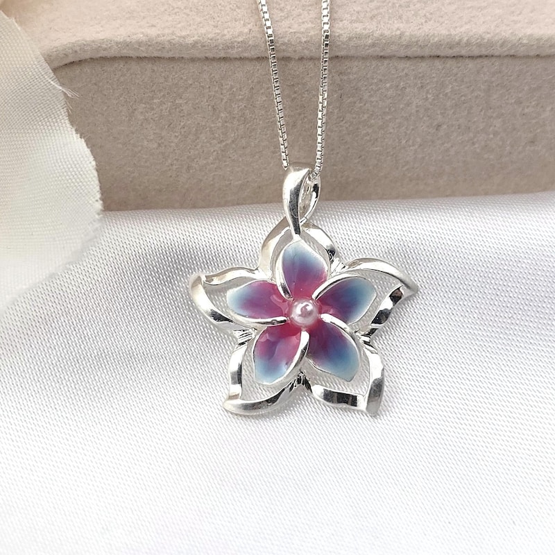 Hawaiian Flower Necklace - Etsy