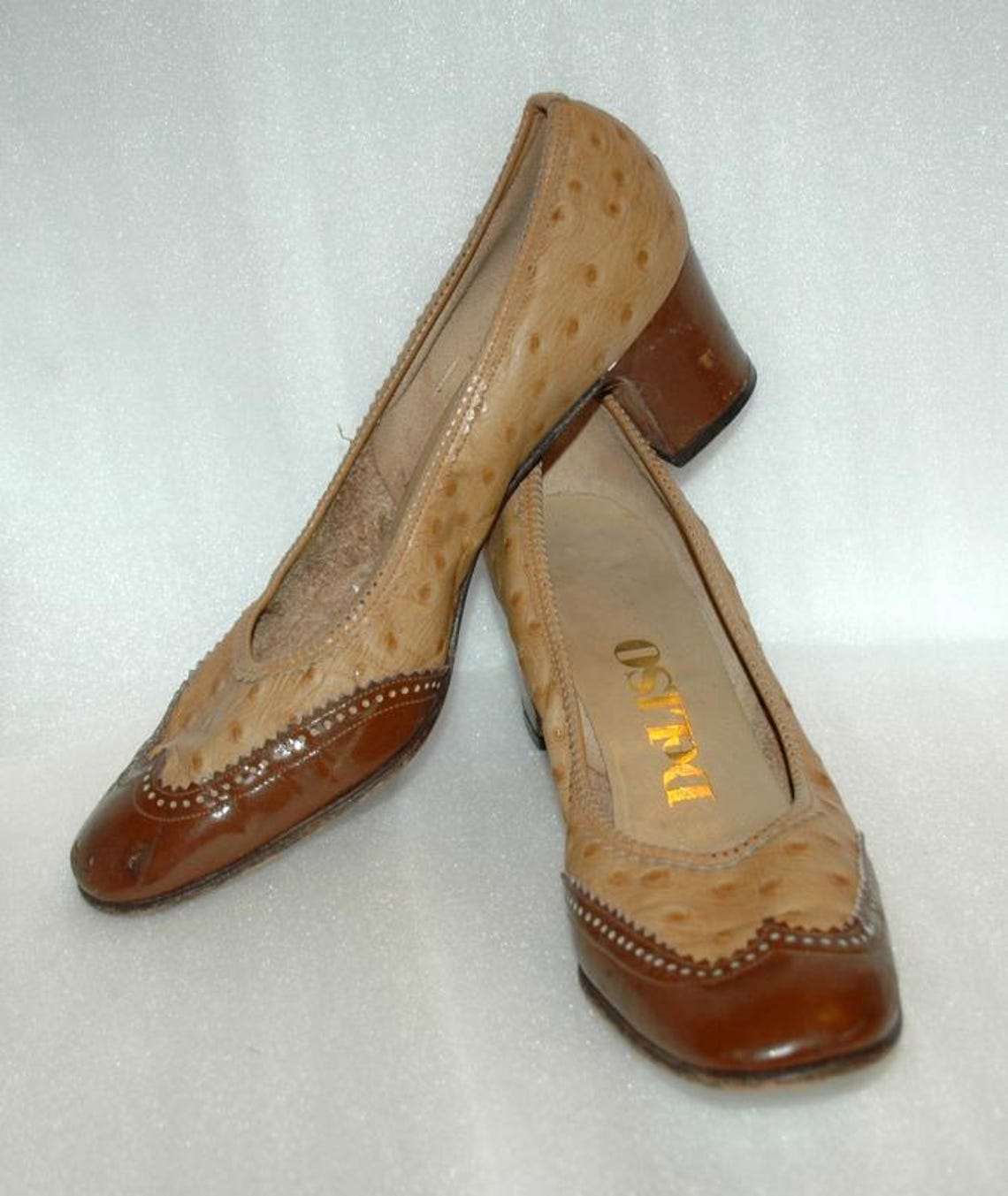 Vintage Ostrich Skin Wingtip Pumps Deliso Size 8 AA - Etsy