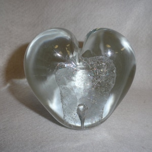 Blenko Heart Paperweight With Cased Glitter Ice Cube - New - Etsy