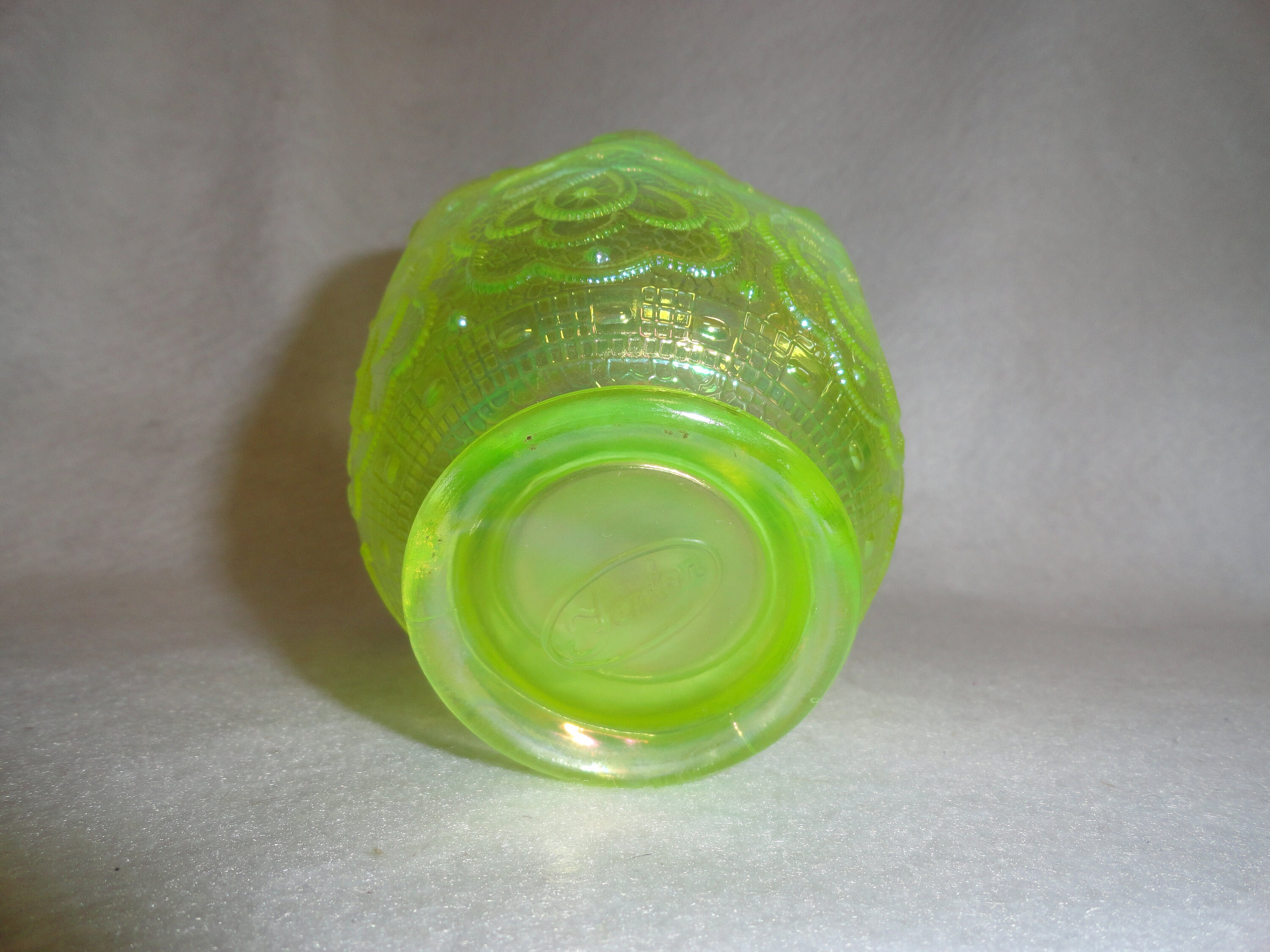 Art & Collectibles Vaseline Fenton Iridized Topaz Opalescent Persian ...