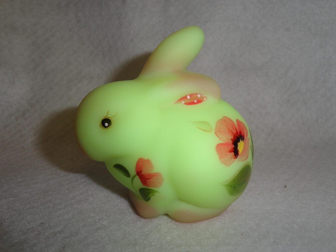 Fenton Hand Painted Burmese Art Glass Bunny Rabbit - GLOWS! - Etsy