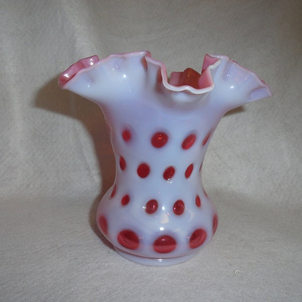 Fenton Cranberry Opalescent Coin Dot Vase - Etsy Fenton Cranberry Opalescent Coin Dot Vase - Etsy