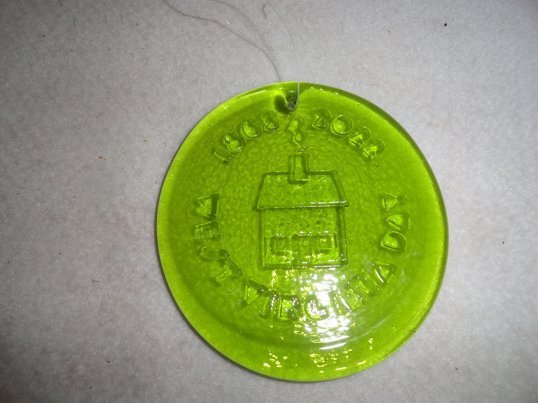 Blenko 2022 Green WV Day Suncatcher Medallion - New - Etsy