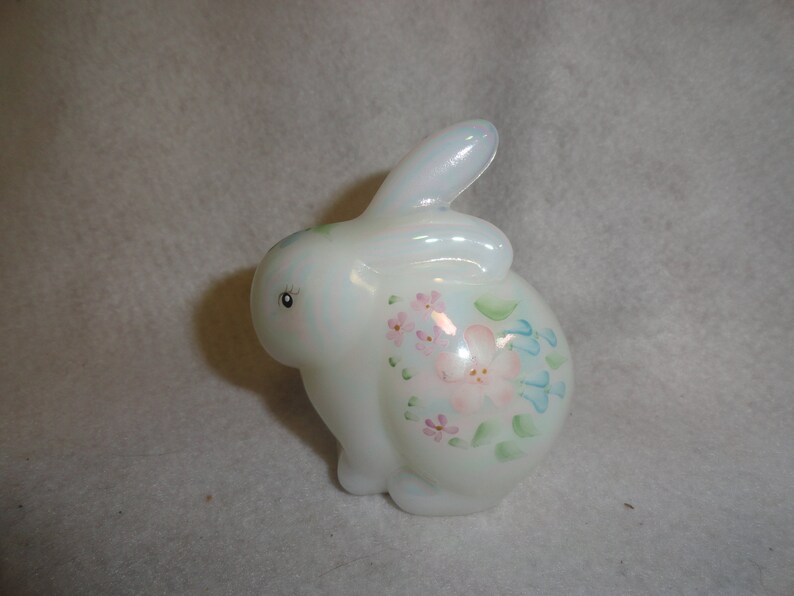 Fenton Hand Painted Pearly Bunny Rabbit Figurine - Etsy