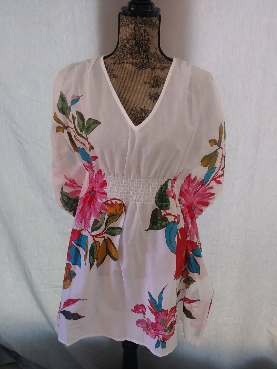 REDUCED Ethnic Elegance: India Batik Tunic Top With Batwing Sleeves ...