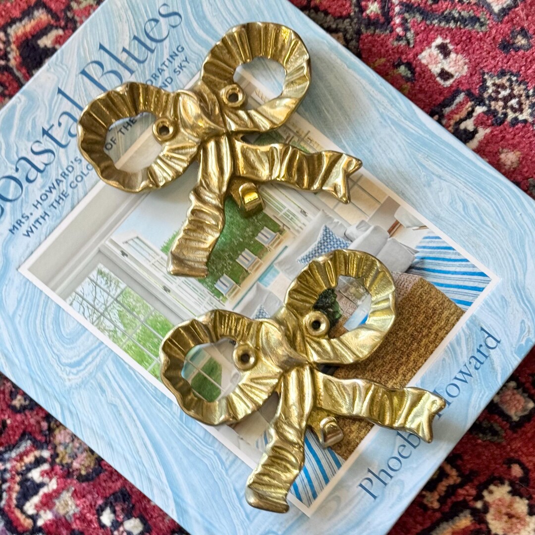 PAIR Vintage Mid Century Brass Bow Wall Hooks | Preppy Grand Millennial ...