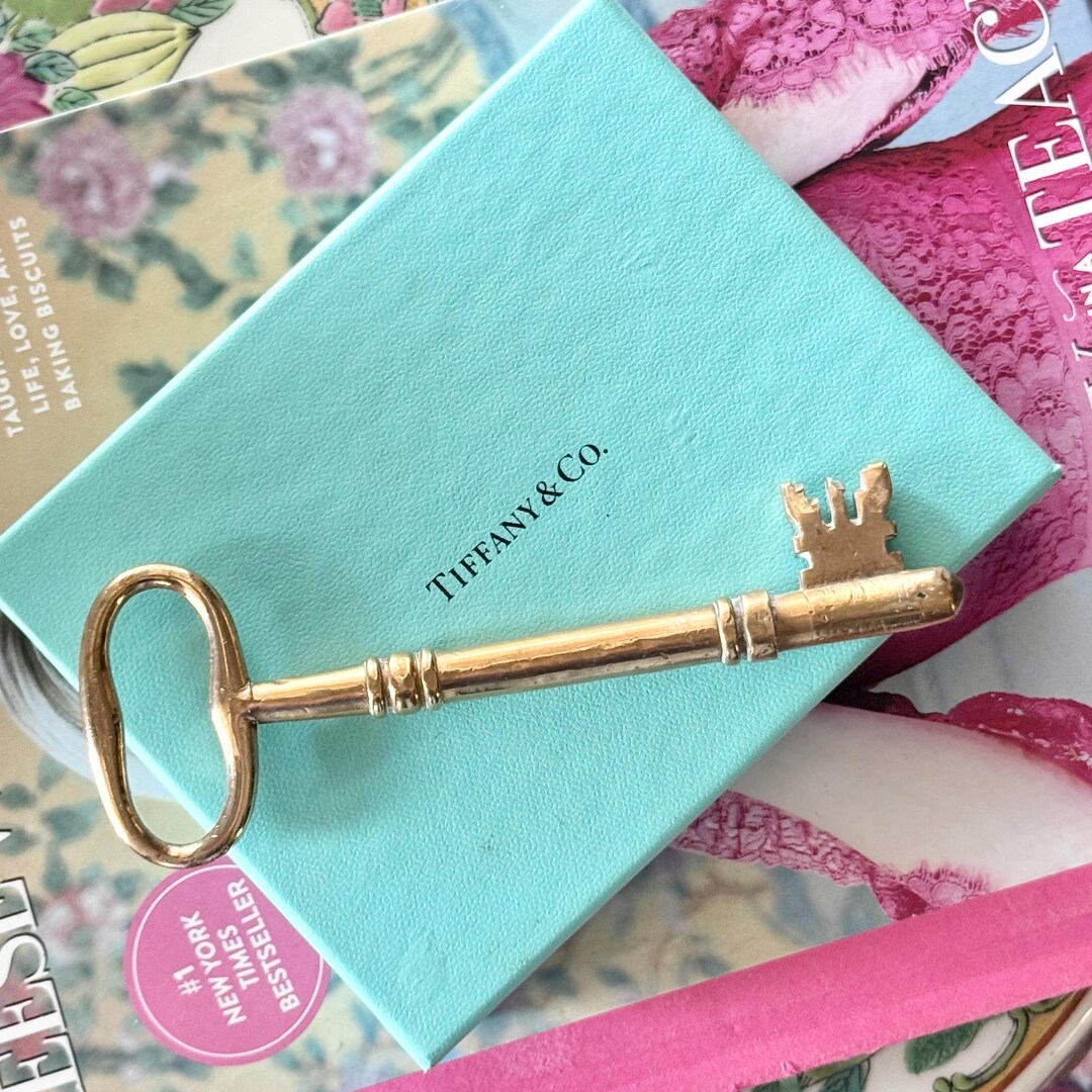 Vintage Large Brass Key | Gold Regency Preppy Grand Millennial Décor - Etsy