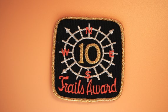 10 Trails Award Compass Vintage Scouts Patch - Gem