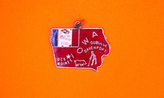 Iowa Vintage Enamel Lapel Pin or Charm - Gem