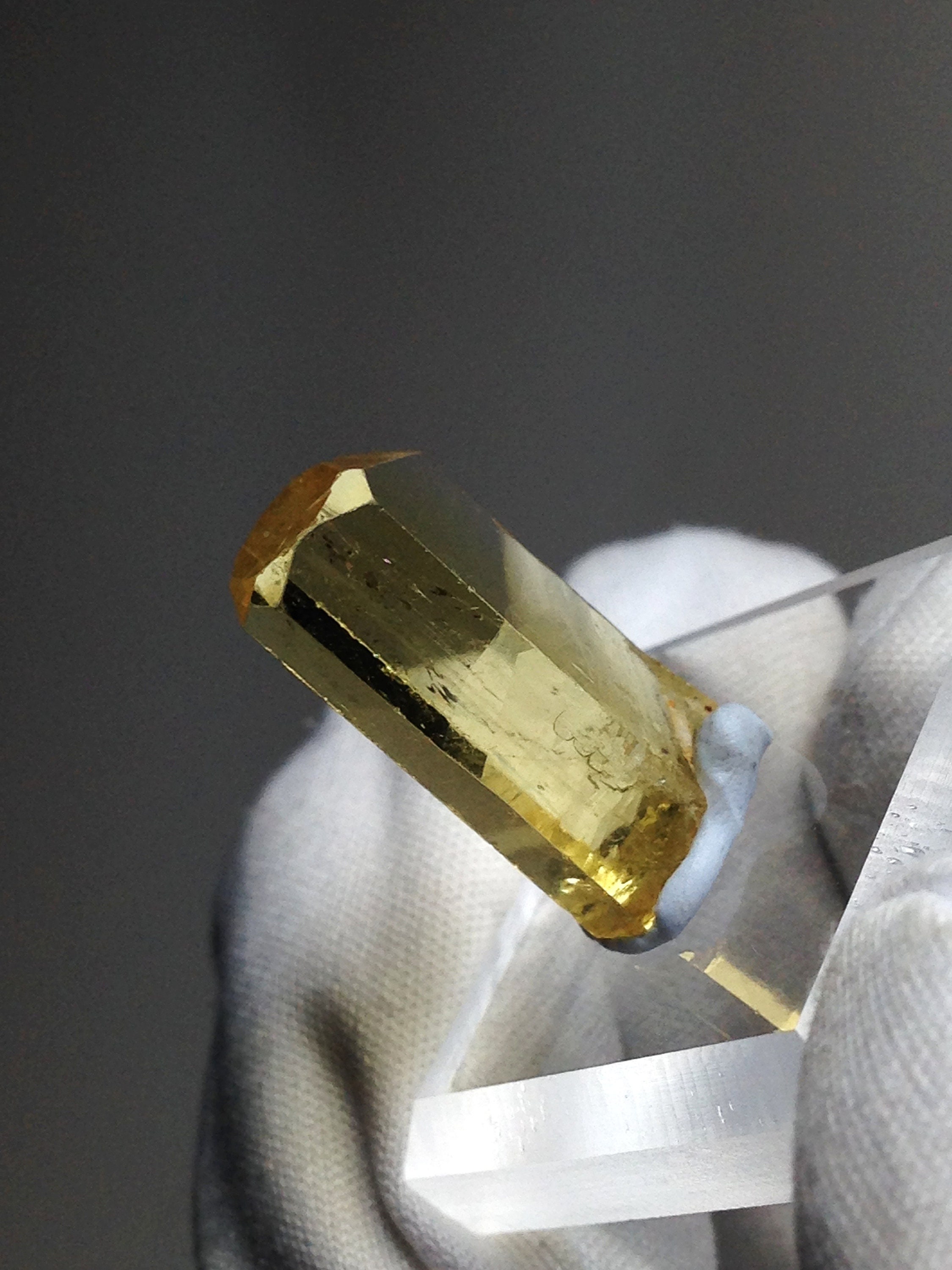 Top Quality Vivid Golden Beryl Heliodor Crystal from Marimbaia, Padre ...