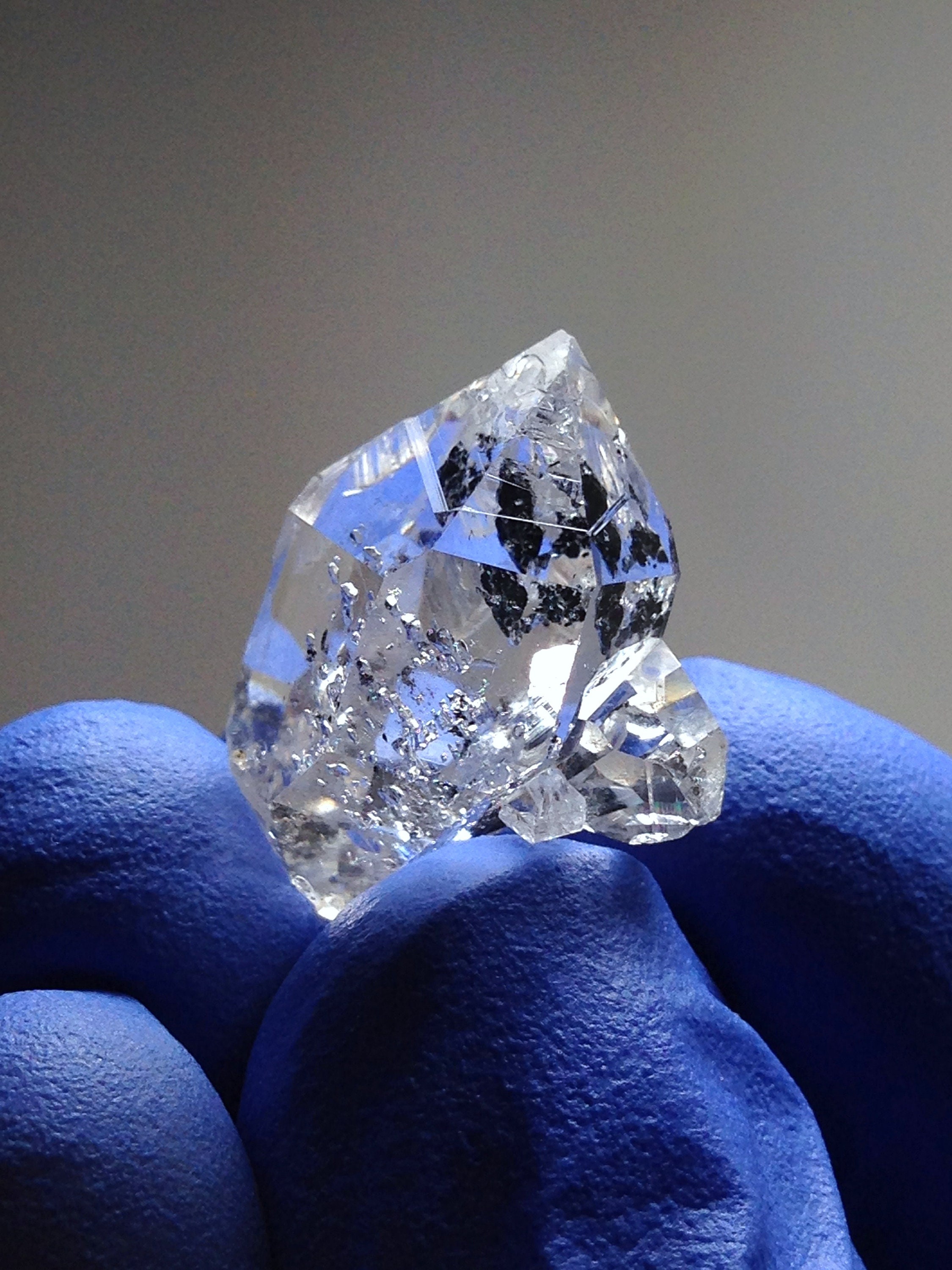 Inner Space Herkimer Diamond Crystal w/ Micro enhydro bubbles Cosmic ...