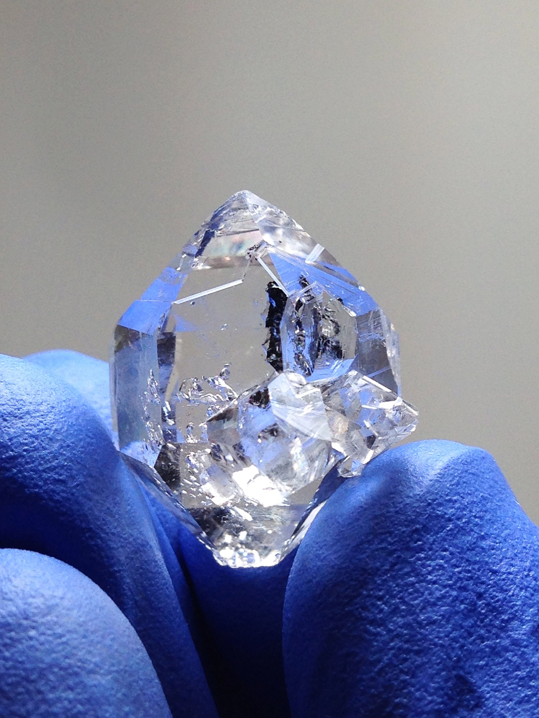 Inner Space Herkimer Diamond Crystal w/ Micro enhydro bubbles Cosmic ...