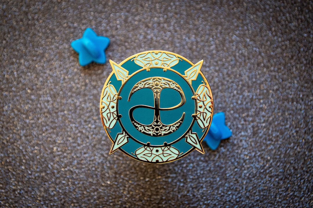 Celtic Relics: Heroes Guild Seal Hard Enamel Pin 1.5" Inches Gold ...