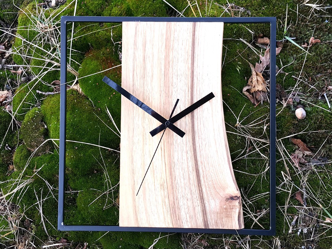 Walnut Clock, Metal Walnut Art, Modern Silent Clock With 100% Walnut ...