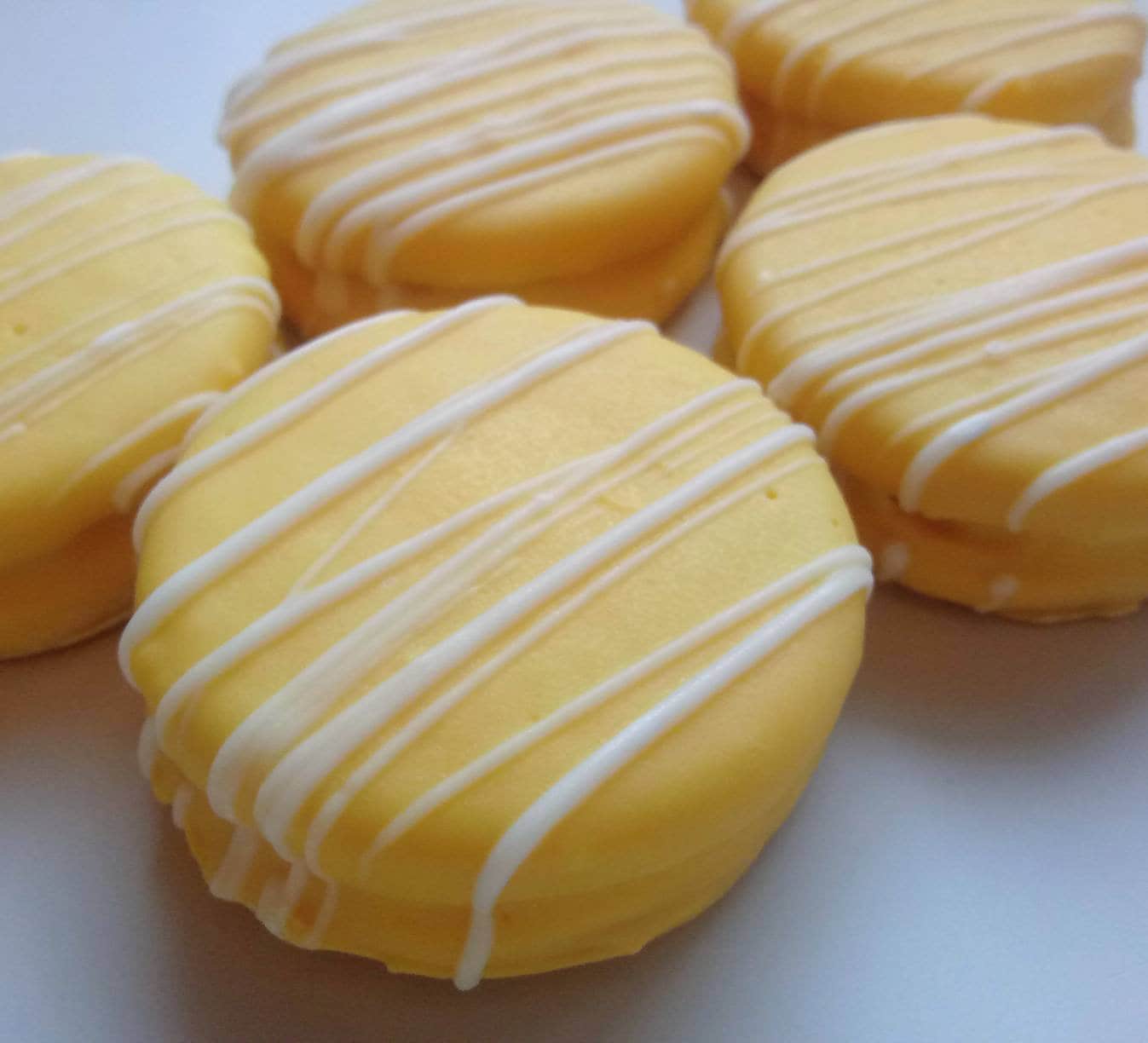 12 Yellow Chocolate Covered Oreo Cookies With White Chocolate - Etsy