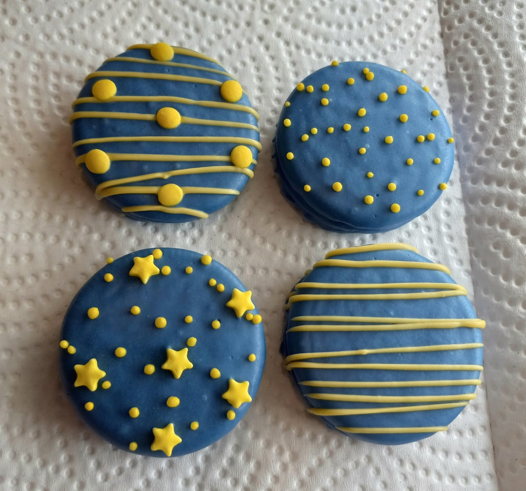 12 Royal Blue and Yellow Chocolate Covered Oreo Cookies - Etsy
