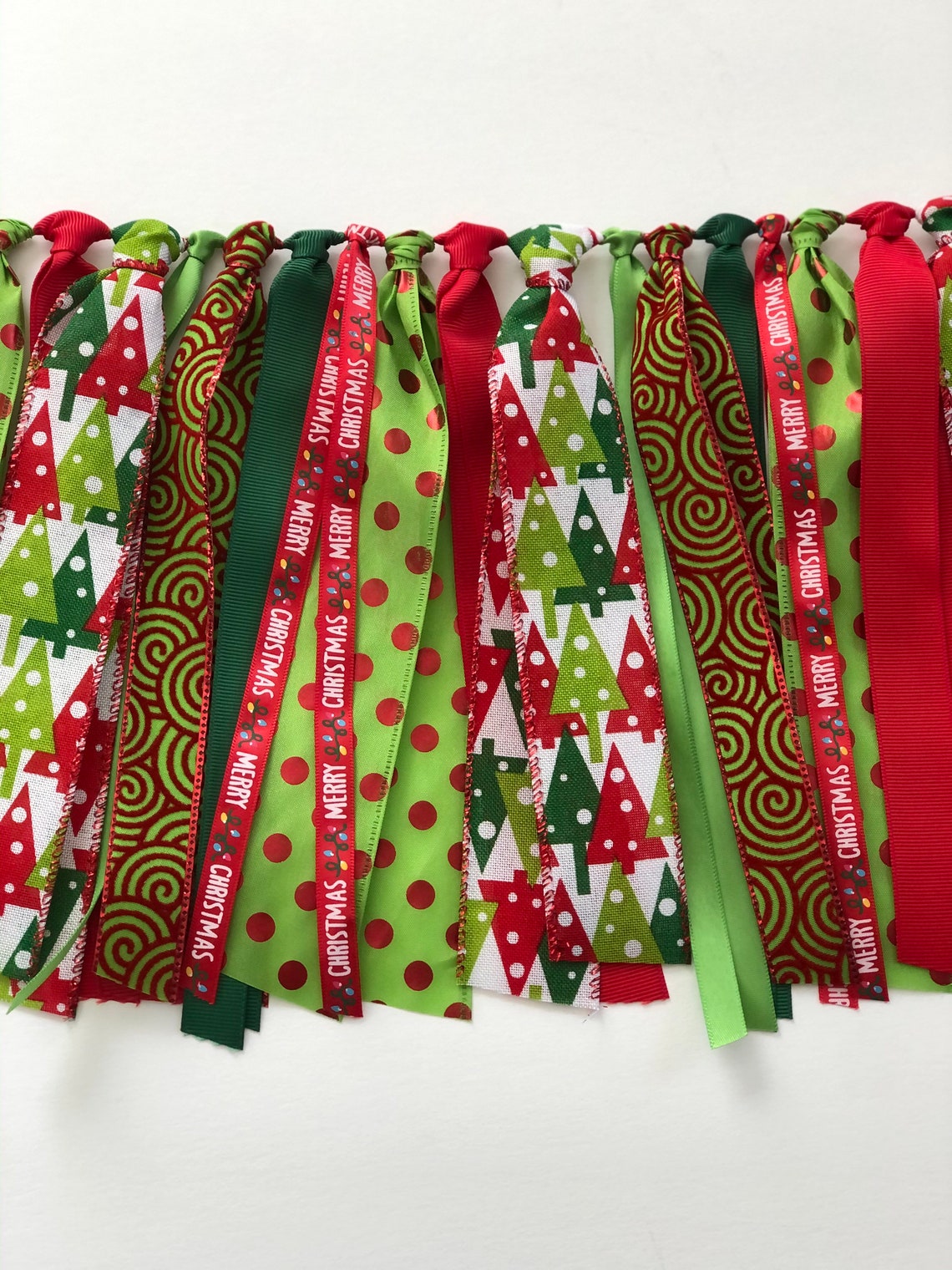 Red and Green Christmas Ribbon Garland // 2020 Update // | Etsy