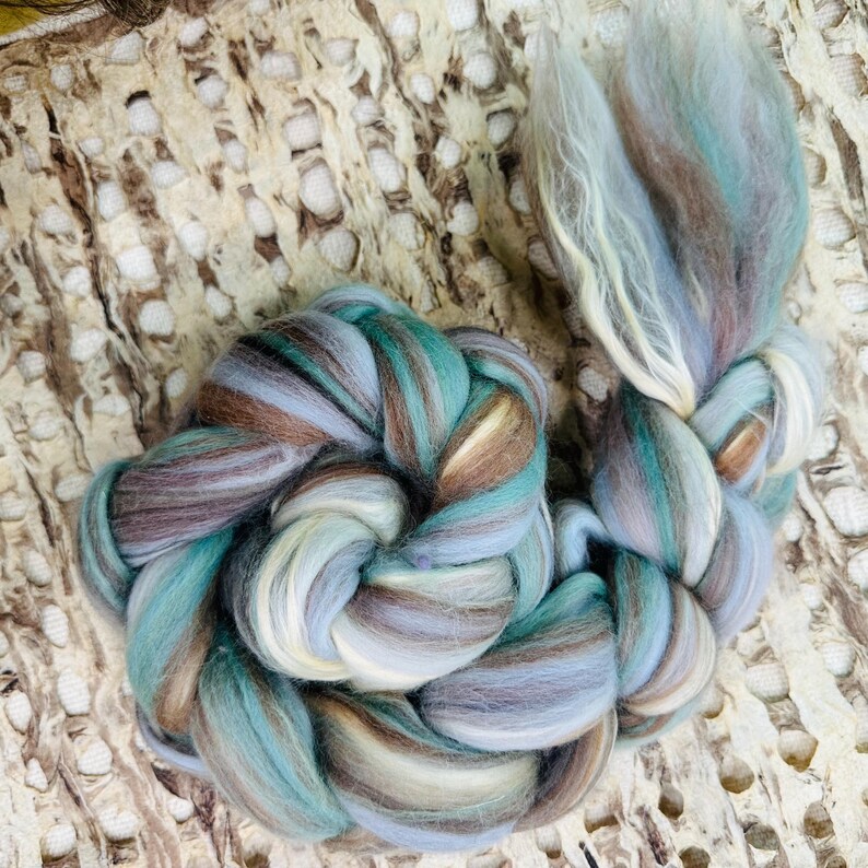 CLEARANCE ROVING Sea Dawn, Daybreak Purple Green Cream Roving, Spinning ...