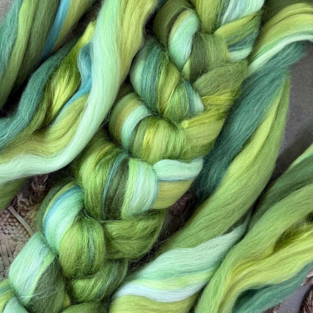 WOOL ROVING Rainforest, 19 Micron Spinning Wet Felting Roving ...