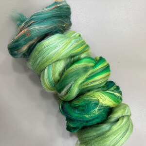 GREEN ROVING Limited Bundle, Shades of Green 23 Micron Merino Rovings ...