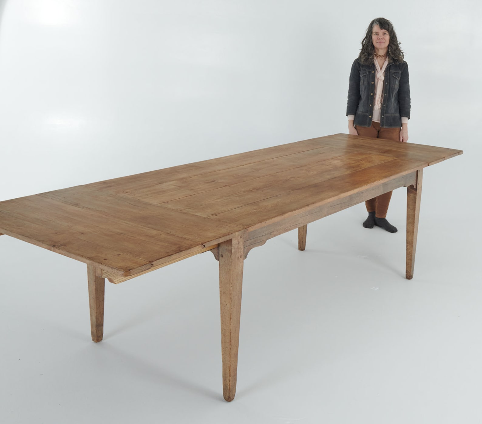 870 Extending Farmhouse Table With Leaf Storage Drawer and Antique ...