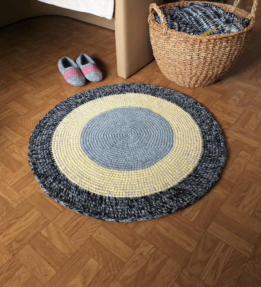 Small Crocheted Round Rug for Living Room, Bedroom, Washable Circle Rug ...