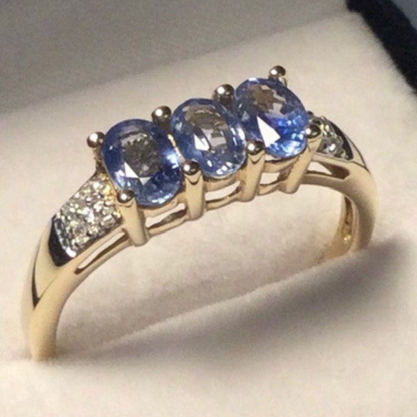 Ceylon Sapphire Ring - Etsy