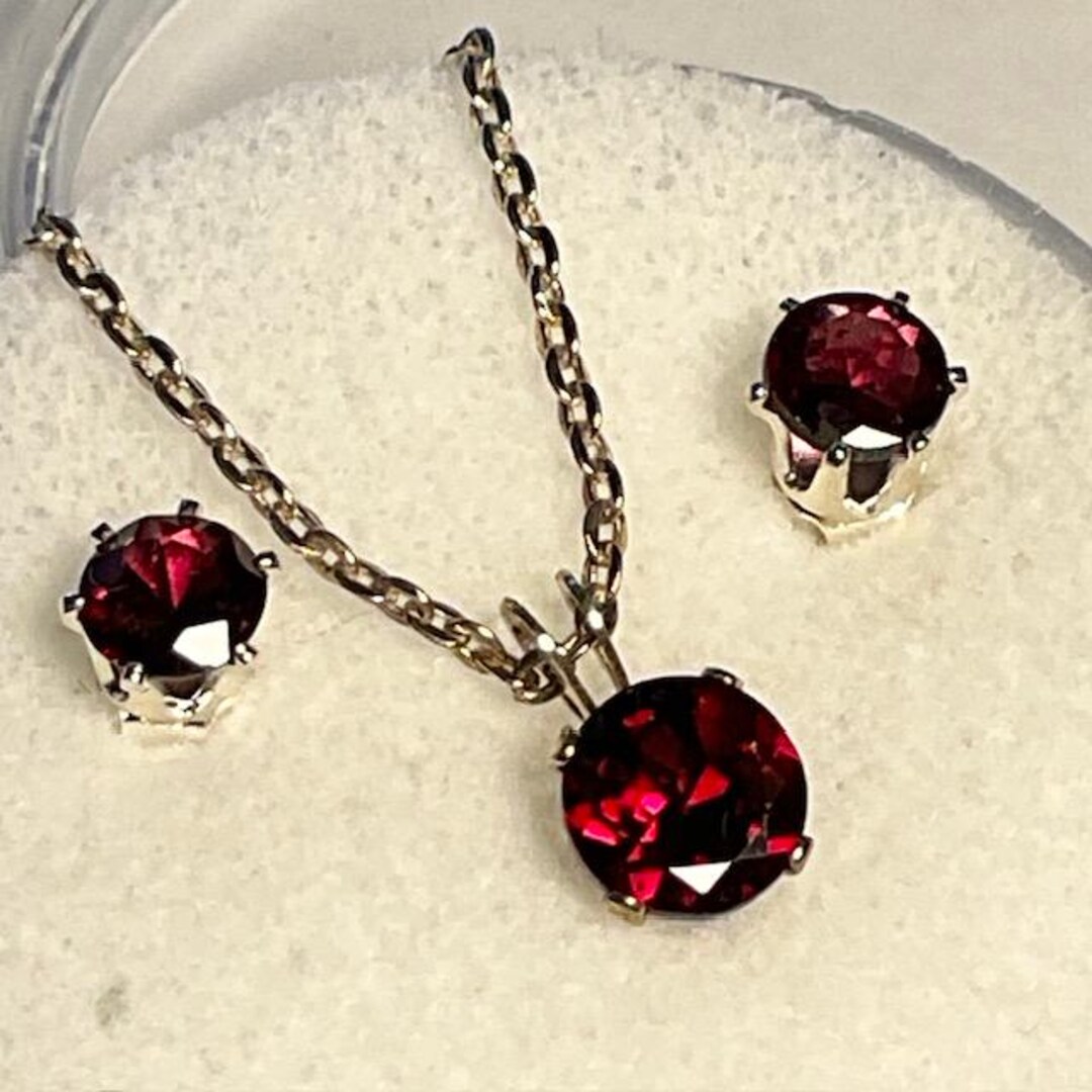 Garnet Necklace and Earring Set. 6mm Pendant With 5mm.matching Posts ...