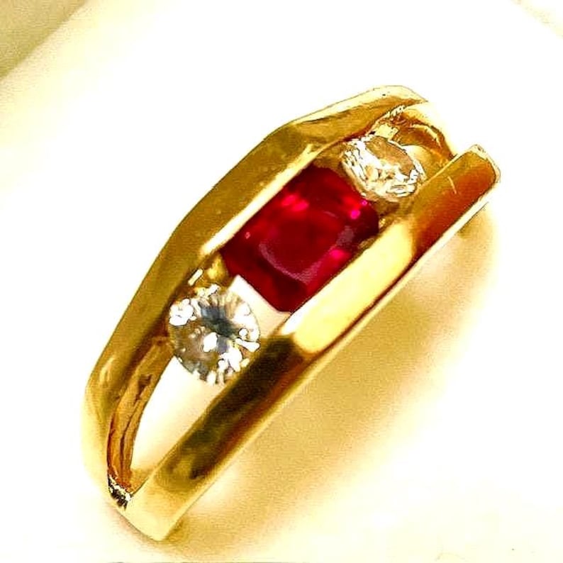 Vintage Ruby and Diamond Ring, 14kt Yellow Gold, Size 10 - Etsy