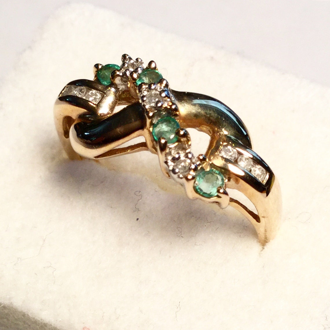 Gold Emerald and Diamond Infinity Ring. - Etsy
