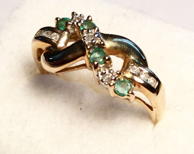 Gold Emerald and Diamond Infinity Ring. - Etsy