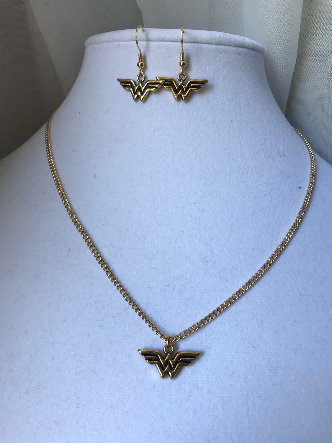 Gold Plated Wonder Woman Earrings and Necklace, Wonder Woman Earrings ...