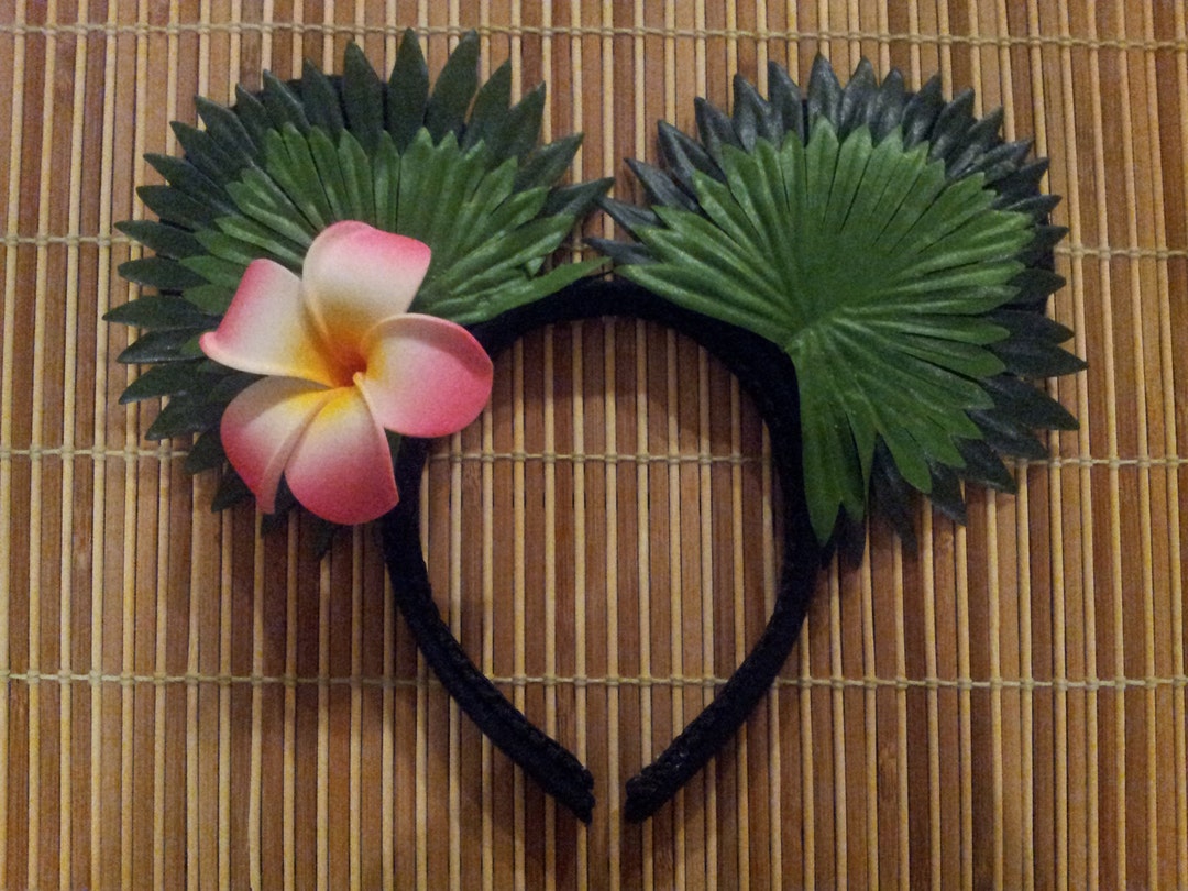 Hawaiian Flower in Ear Mouse Ears - Etsy