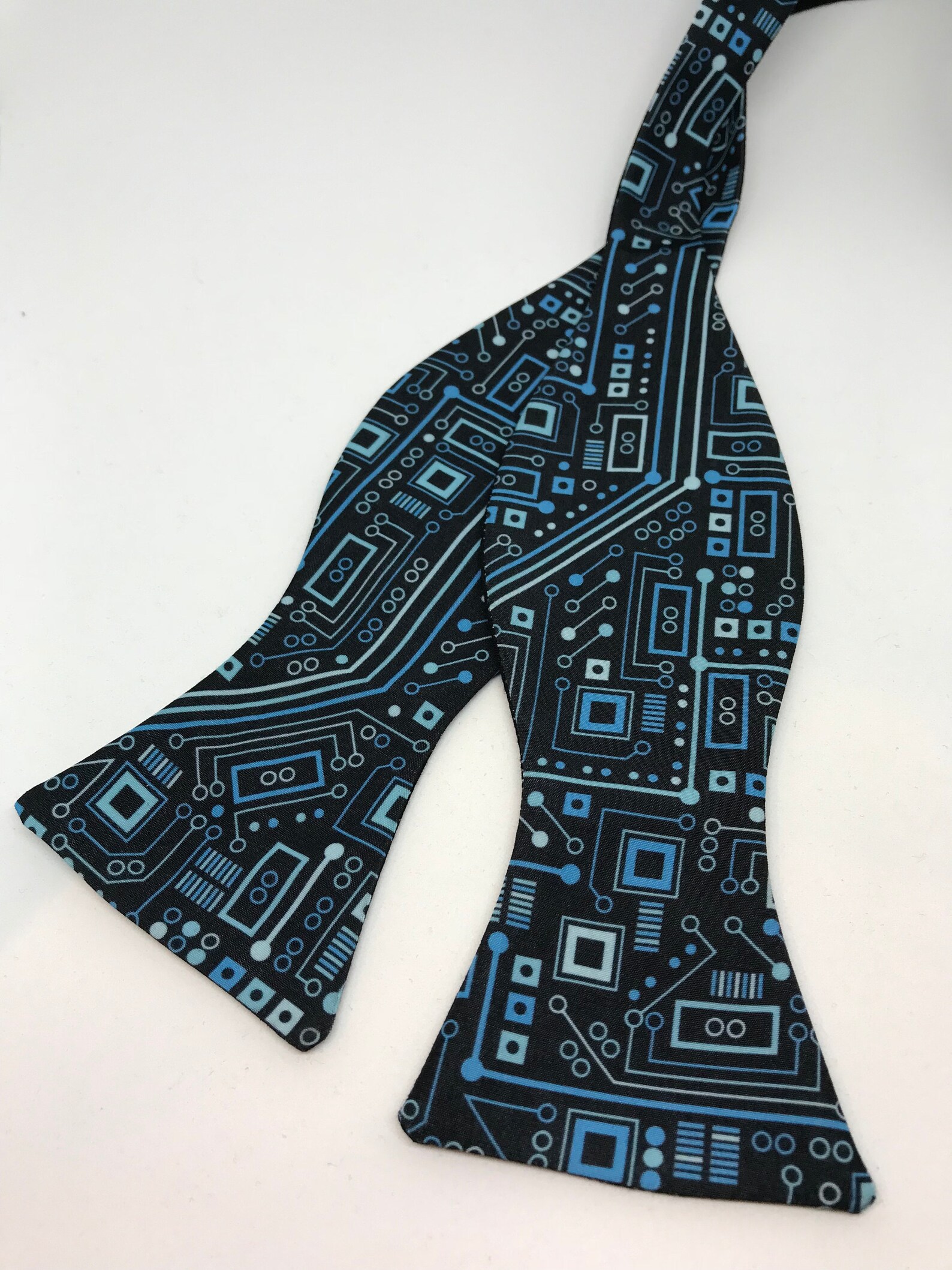 PC Gamer Bow Tie, Self Tie, Pre Tied, Bowtie, Circuit Board, Mobo, PC ...