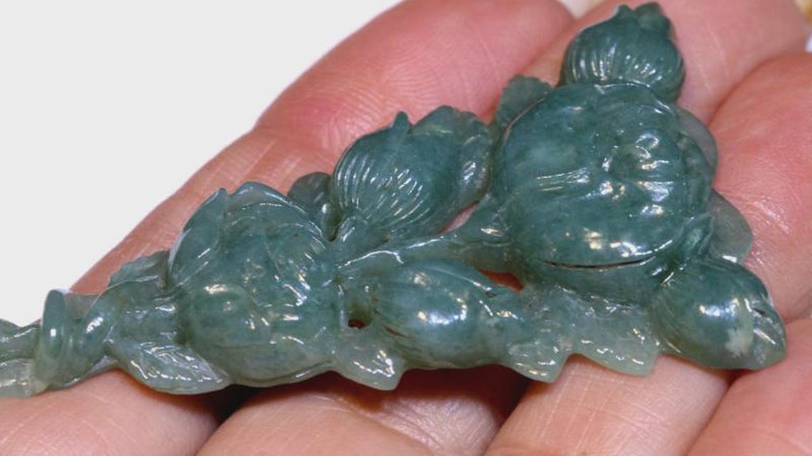 65 CTS GUATEMALAN Green Jade Master Carving - Etsy