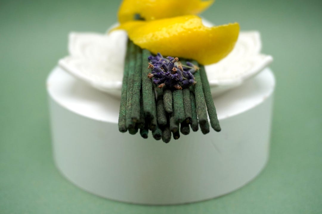 Lyonesse Hand Rolled Natural Lemongrass & Lavender Incense - Etsy