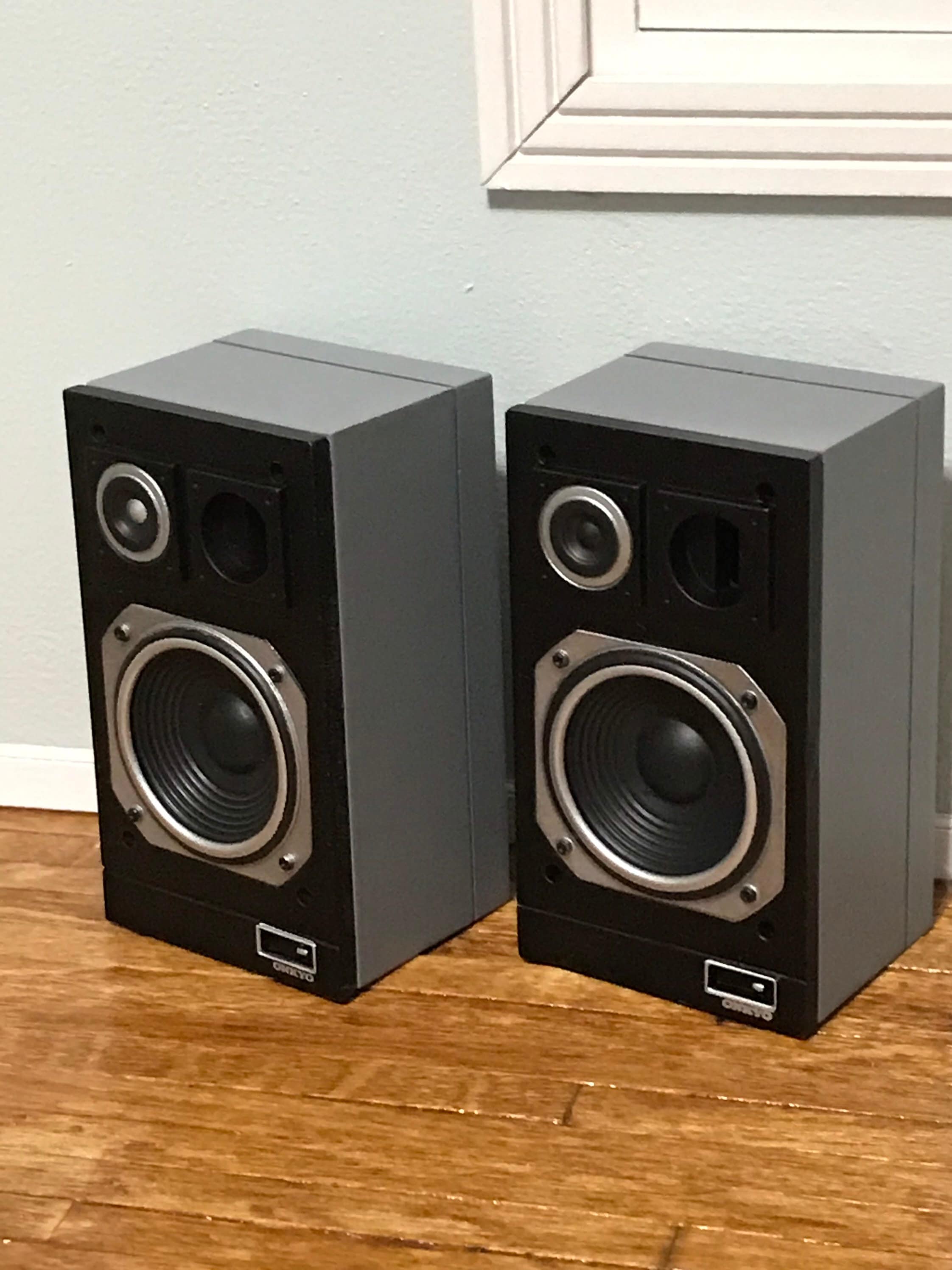 Miniature scale loudspeaker