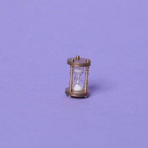 Miniature Hour Glass Timer WORKING Dollhouse Miniature 1:12 - Etsy