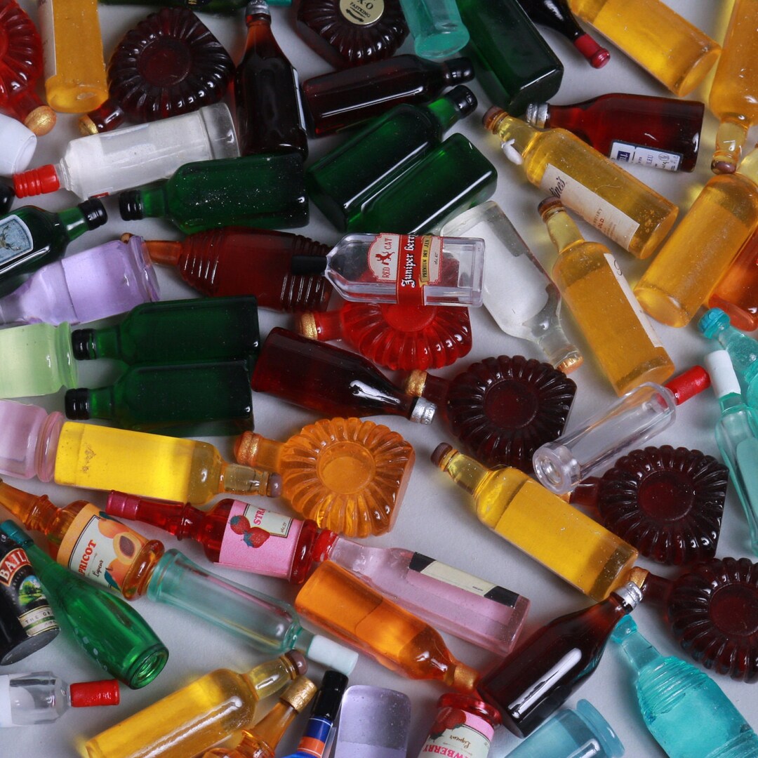 1:12 Scale Vodka Rum Liquer Bottles Dollhouse Miniature Alcohol Drink ...