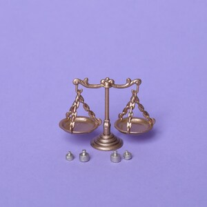 Miniature Weight Scale Antique Style Dollhouse Miniatures 1:12 1/12 ...