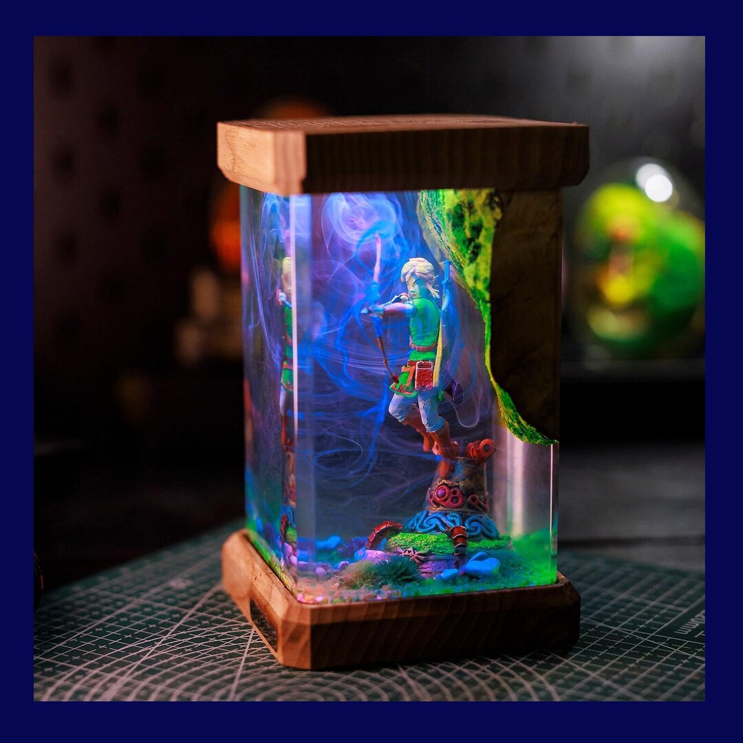 Resin Lamp the Leg.end of Zel.da, Li.nk Ar.cher Epoxy Lamp, Custom ...