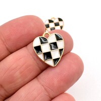 Checkered Heart - Etsy