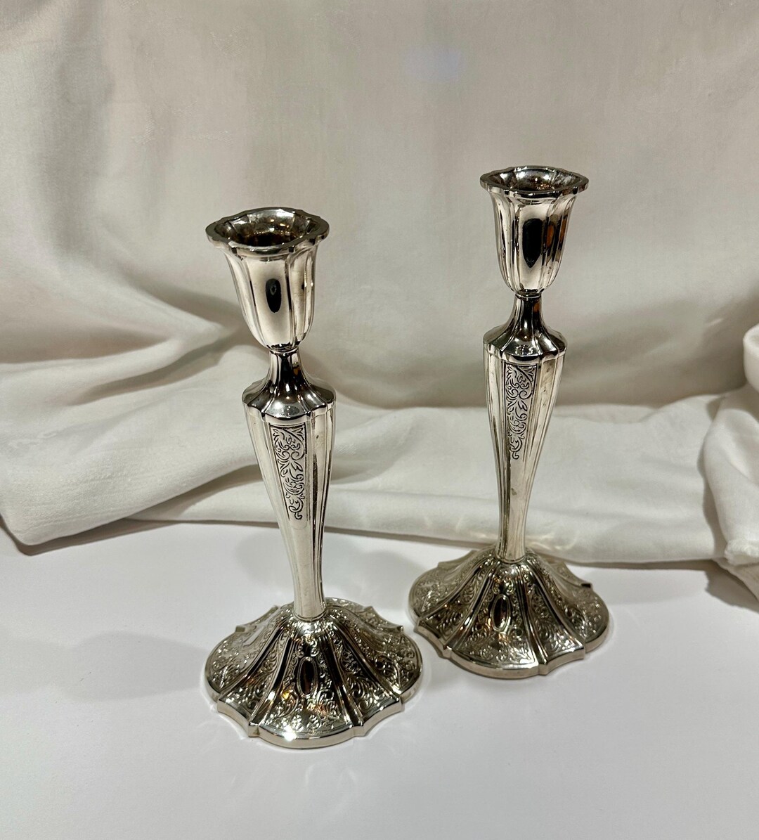 Towle Silverplate Candlesticks – Vintage Engraved Pair, 22.5 Cm Tall - Etsy