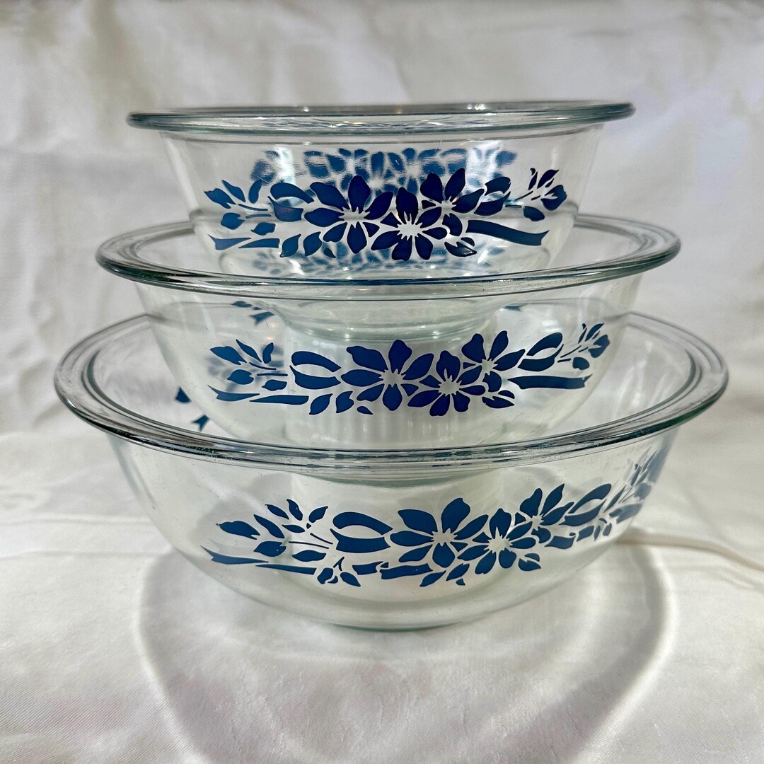 Pyrex Blue Flower Ribbon Nesting Mixing Bowls Set (3) – 2.5/1.5/1L - Etsy