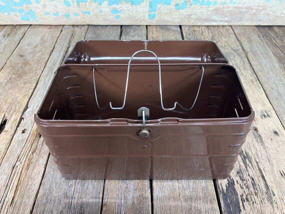 Vintage Lunch Box Steel Metal Spring Loaded Latch Mid… - Gem