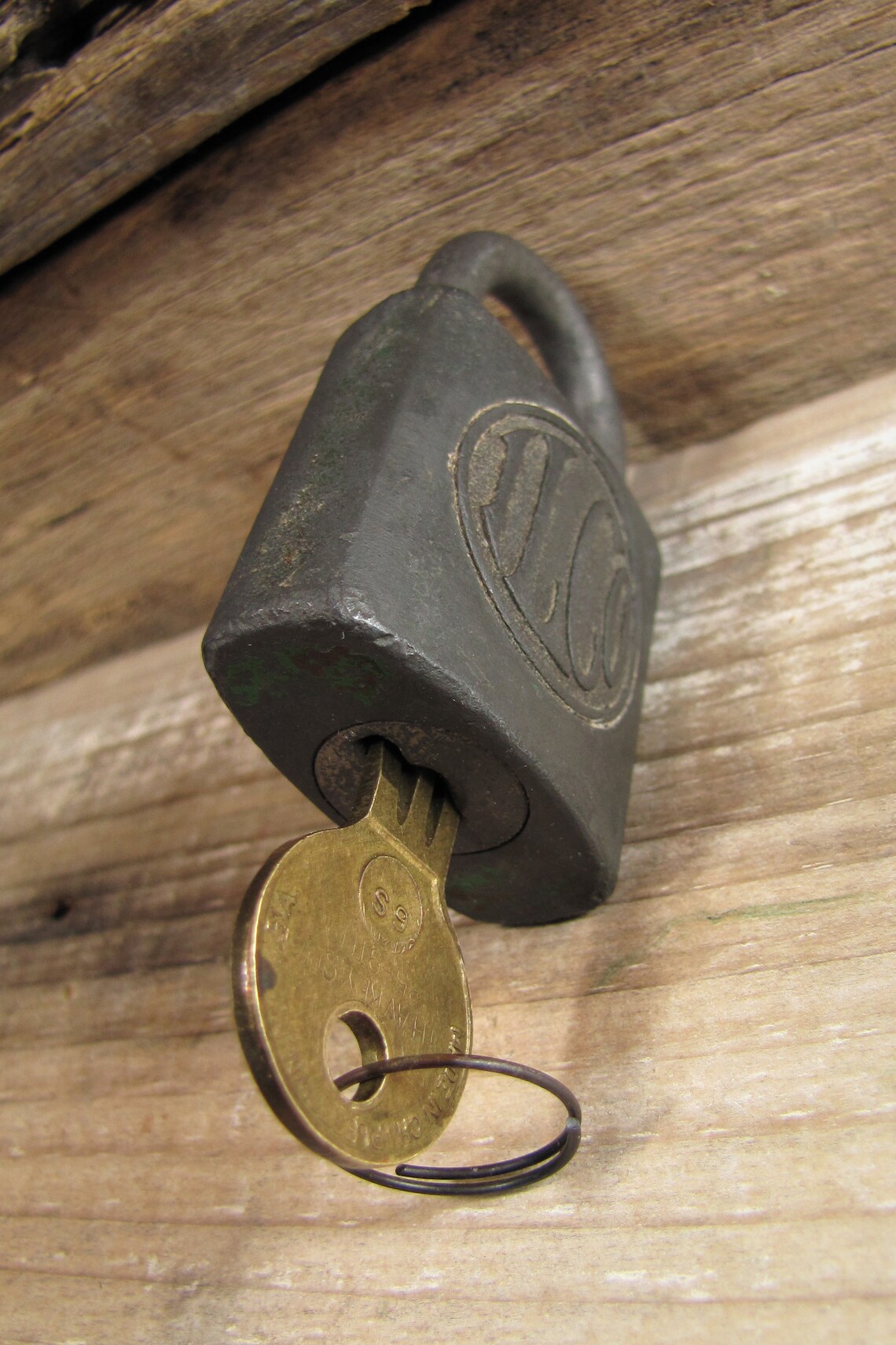 Vintage Ilco Padlock with Key Independant Lock Co. Hardware | Etsy