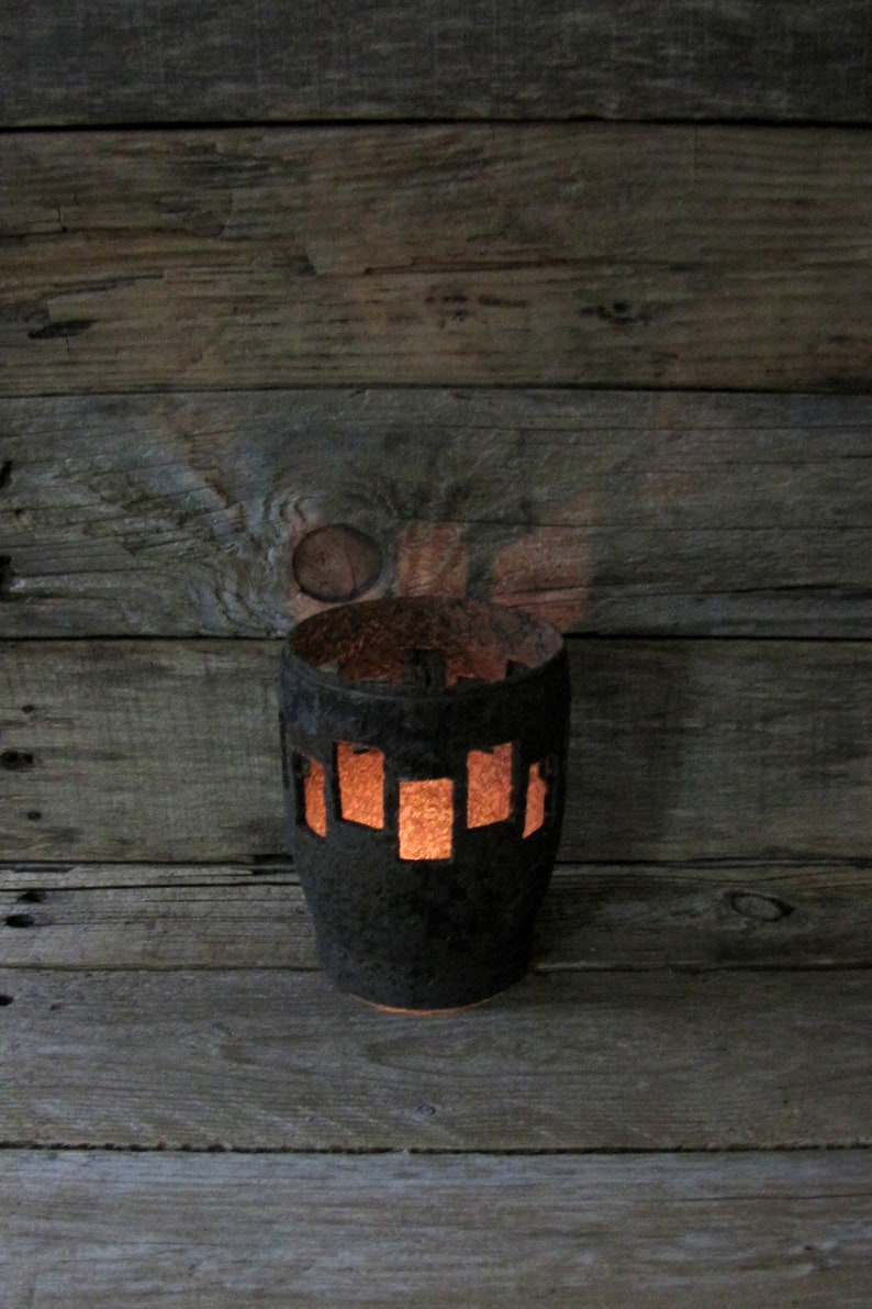 Vintage Antique Iron Wagon Wheel Hub Repurpose: Pen Plant - Etsy