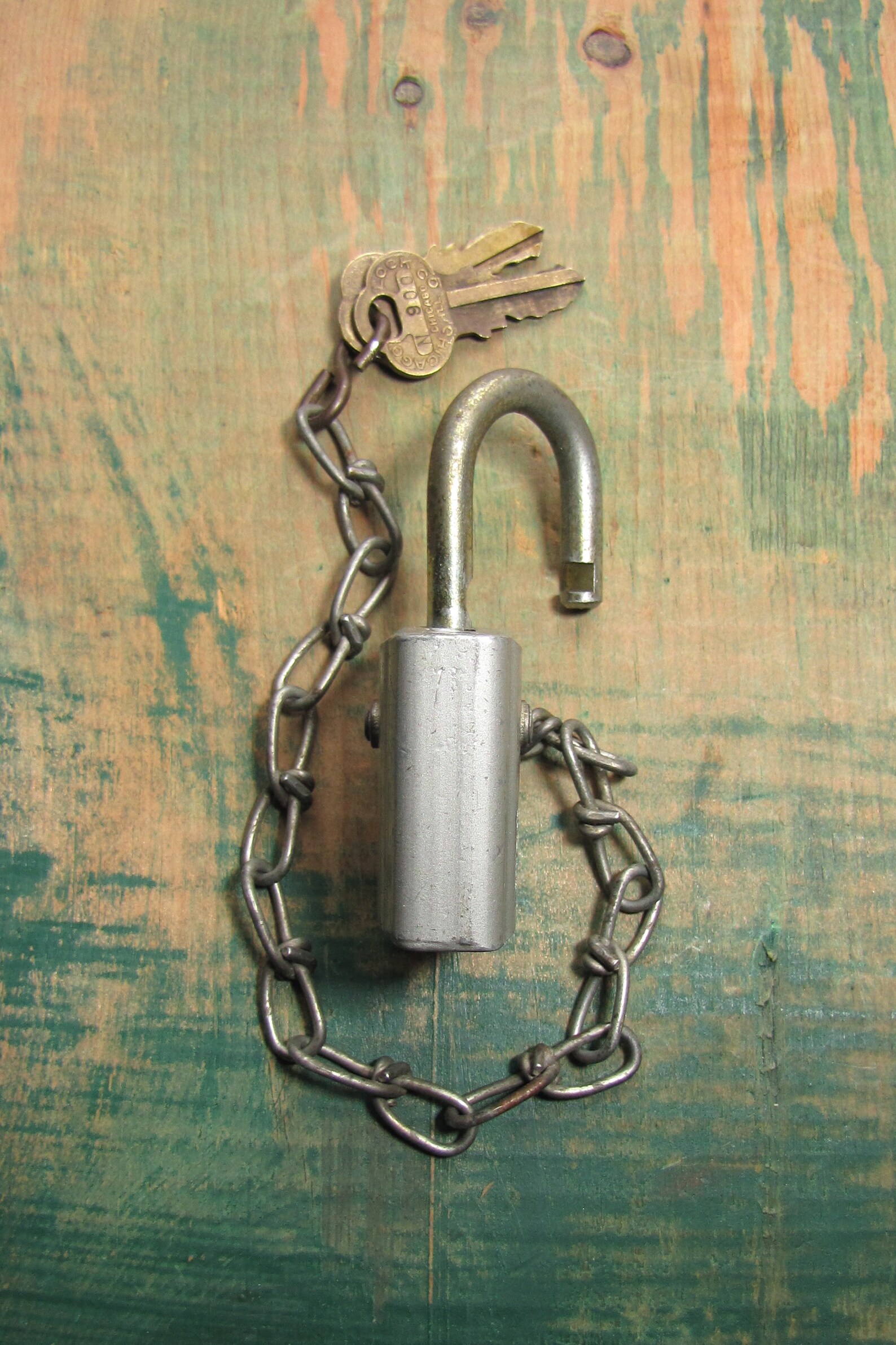 Vintage Chicago Lock Co. Padlock With 2 Keys Chain Hardware | Etsy