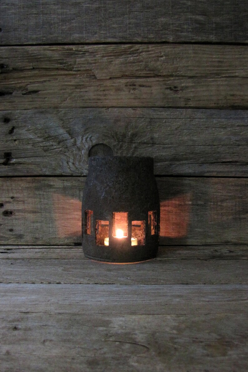 Vintage Antique Iron Wagon Wheel Hub Repurpose: Pen Plant - Etsy