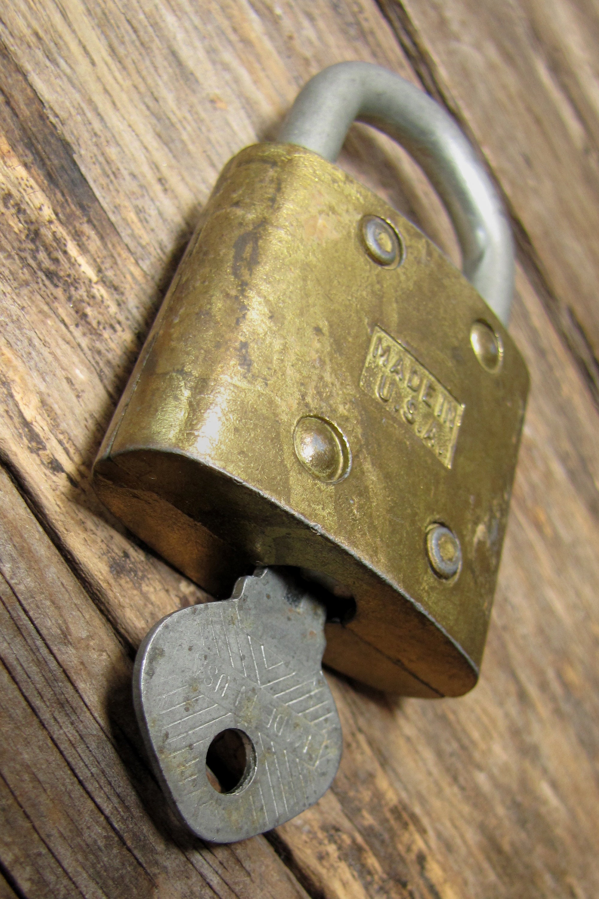 Vintage Walsco Padlock With Original Key Made in U.S.A. Trunk Locker ...